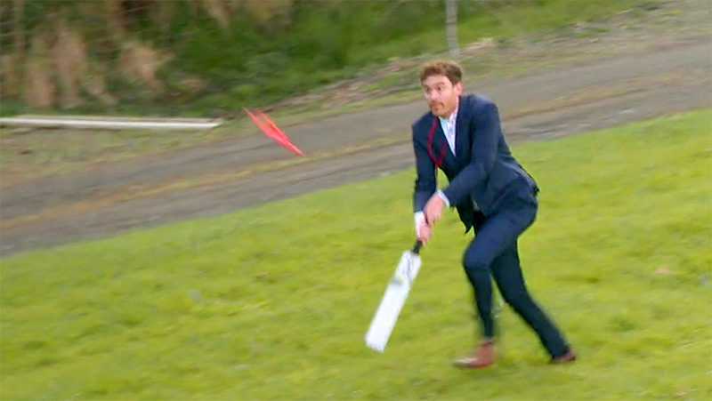 TaskMaster.Info - Taskmaster AU, Season 1, Episode 3: Cricketmaster ...